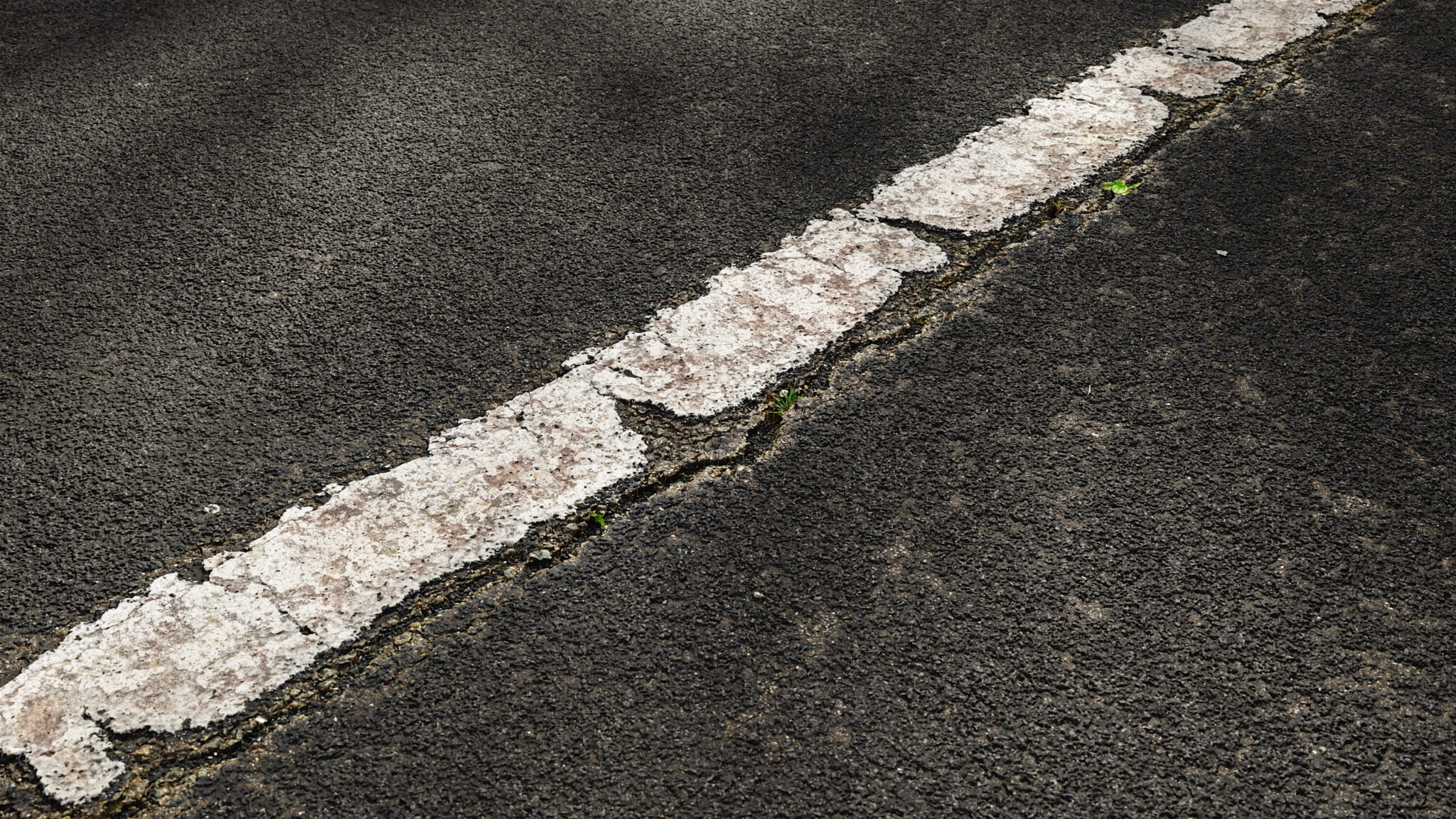 Seamless Striped Asphalt Texture | Materials of the World